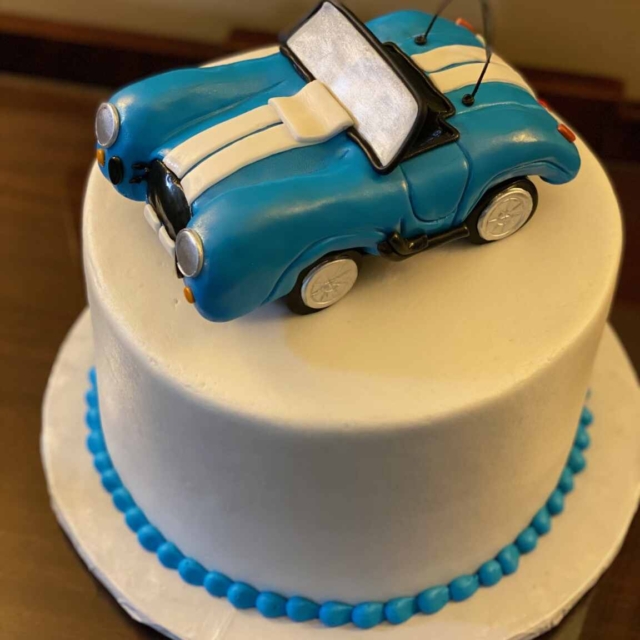 Custom Cakes by Sweet LaLa's Bakery | Memphis TN